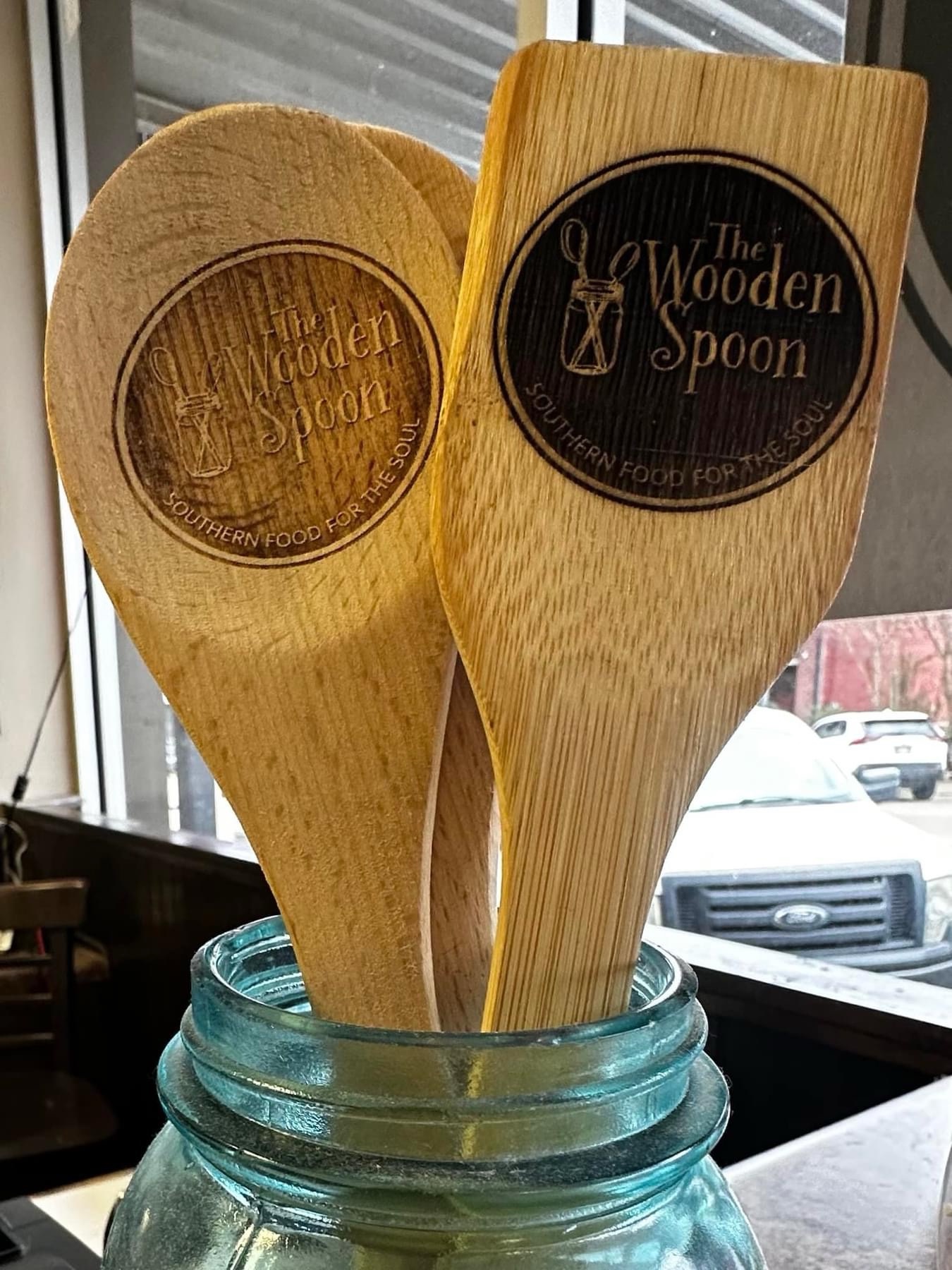 The Wooden Spoon in Pontotoc – Eating Out With Jeff Jones