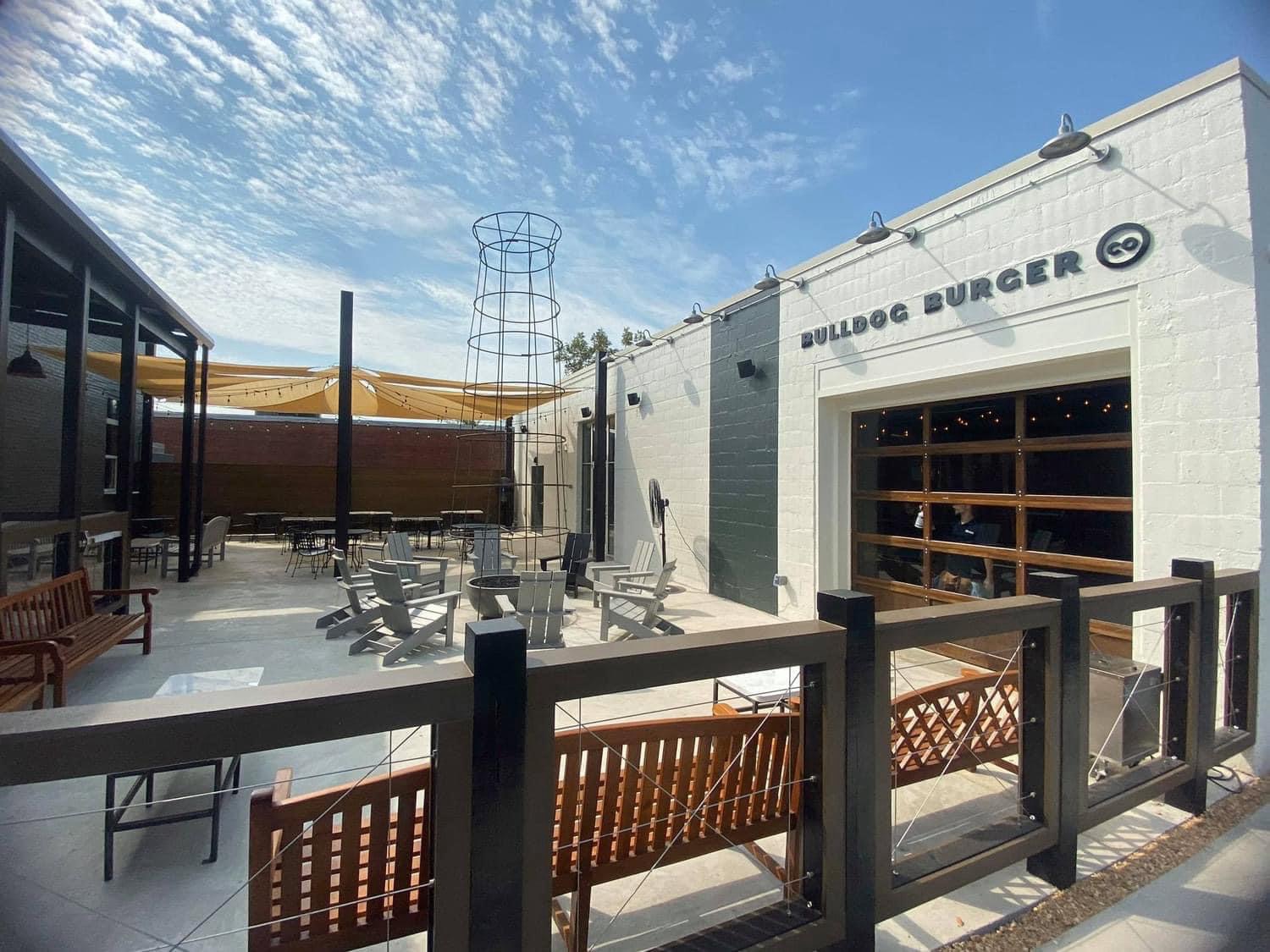 Bulldog Burger Co in Tupelo, MS – Eating Out With Jeff Jones